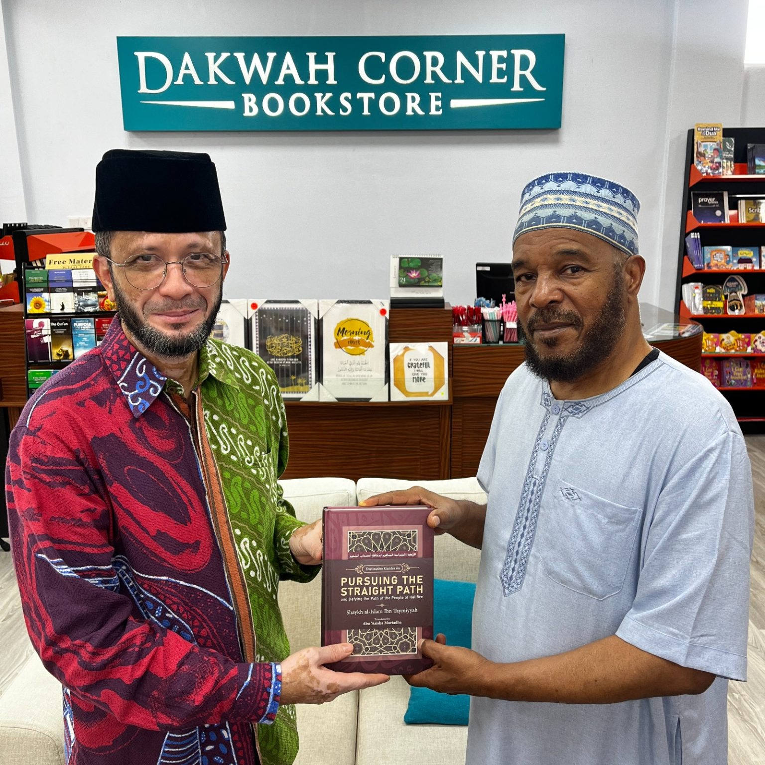Dr Bilal Philips at Dakwah Corner Bookstore book signing event ...