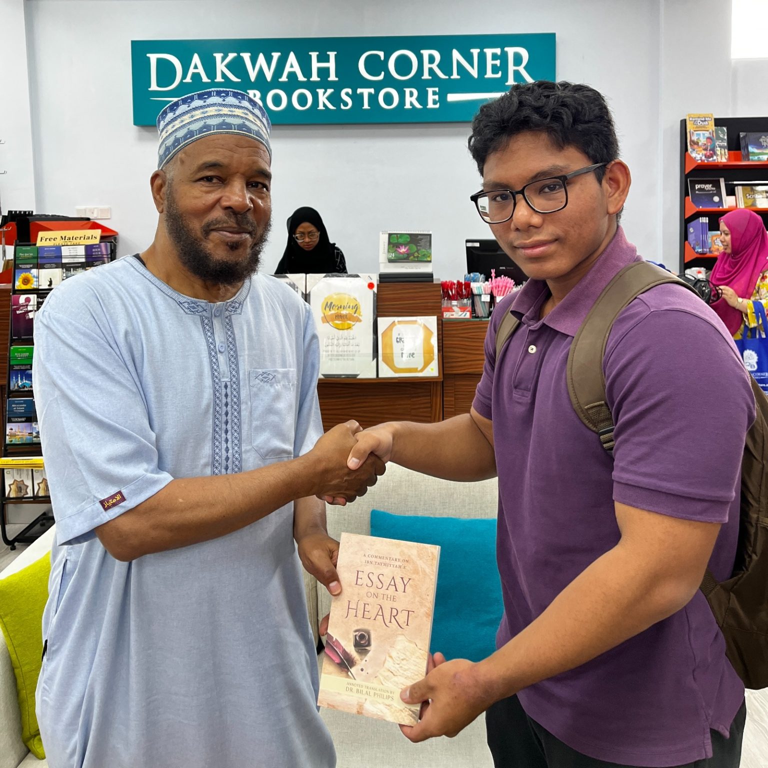Dr Bilal Philips at Dakwah Corner Bookstore book signing event ...
