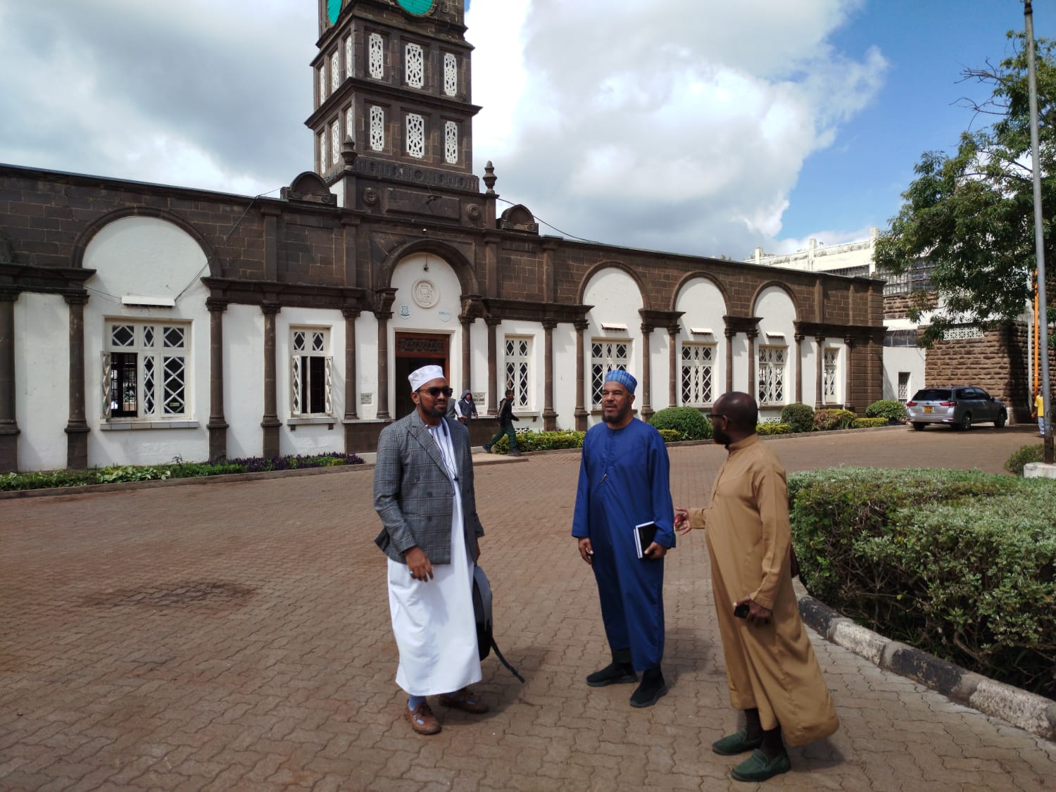 Dr Bilal Philips visits Islamia College | International Open University